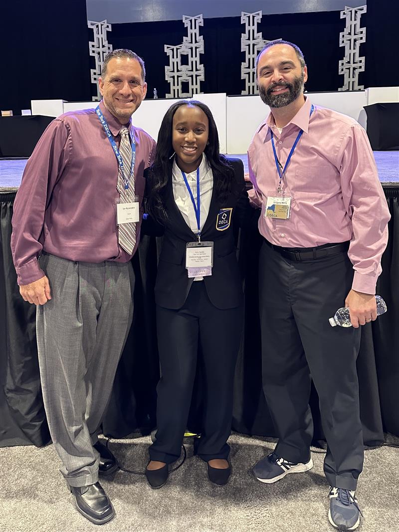 Deer Park’s DECA Team Earns Four Trophies at State Conference